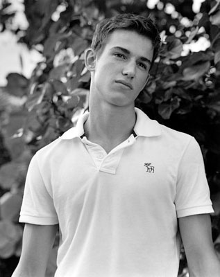 Julius Beckers | the Fashion Spot