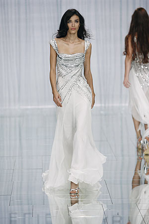 The New York Wedding Guide - Gowns for the Dramatic Bride