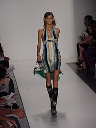 New York Metro Shopping Beauty